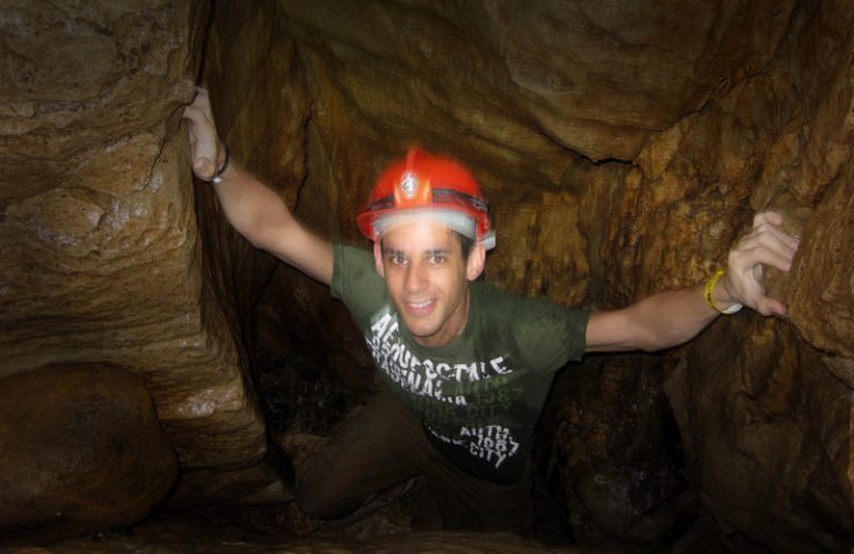 14 Tips to Stay Safe while Spelunking
