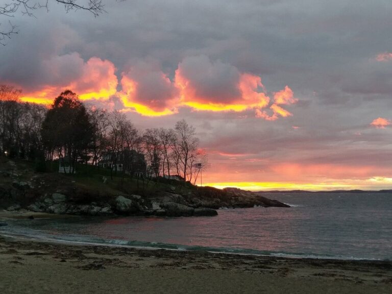7 Beautiful Beaches in Gloucester That'll Have You Loving Life